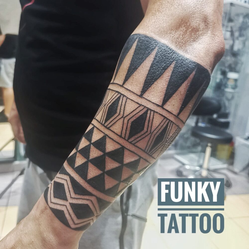 Tatuaje Barbati - gasiti o gama variata de modele de tatuaje pentru barbati