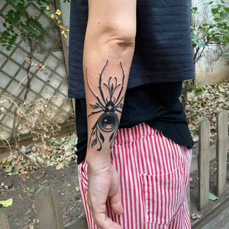 Modele de tatuaje realizate la Funky Tattoo - Piata Romana